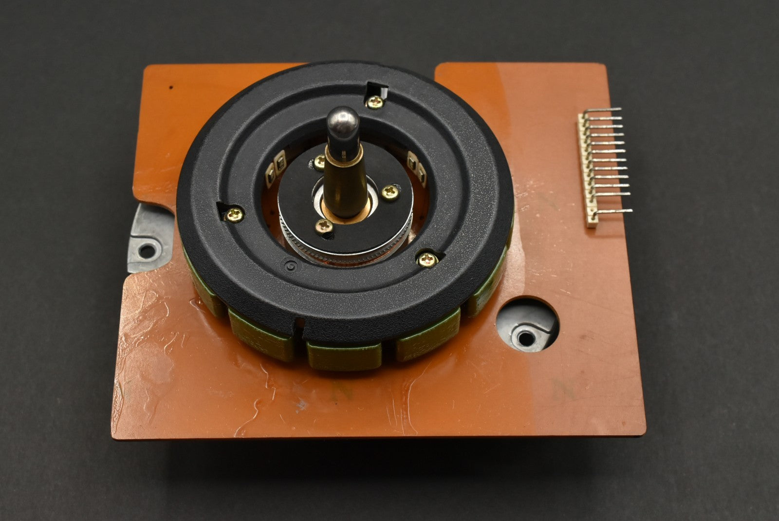 Technics SL-1301 Main Spindle Motor Vintage Audio Part | Samurai Audio